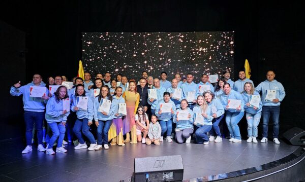 ¡Suba celebra a sus nuevos líderes de convivencia! - Valaguelaquesipuedo